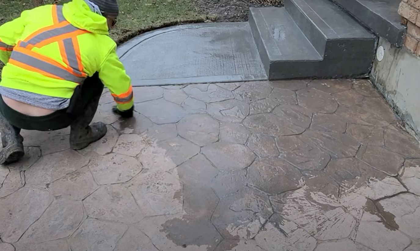 How to Remove Spray Paint From Concrete? - ProfyPainter